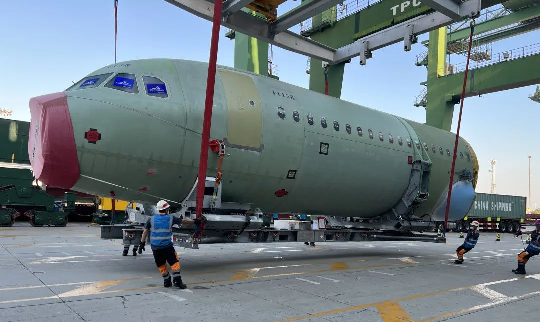 COSCO SHIPPING Delivers First Shipment of Airbus A321 Large Parts